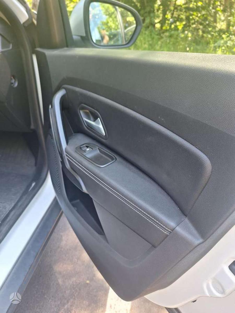 Balts Dacia Duster 2019 Šauļi, ar dzinēja tilpumu 1.60 L un nobraukumu 65 tūkst. km par 9700 €, foto 19 vietnē AUTOMOTO.COM.LV
