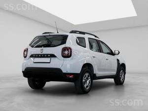 White Dacia Duster 2019 in Riga, with an engine capacity of 1.60 L and mileage of 125 thousand km for 10590 €, photo 3 on AUTOMOTO.COM.LV