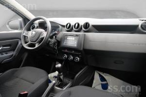 White Dacia Duster 2019 in Riga, with an engine capacity of 1.60 L and mileage of 125 thousand km for 10590 €, photo 6 on AUTOMOTO.COM.LV