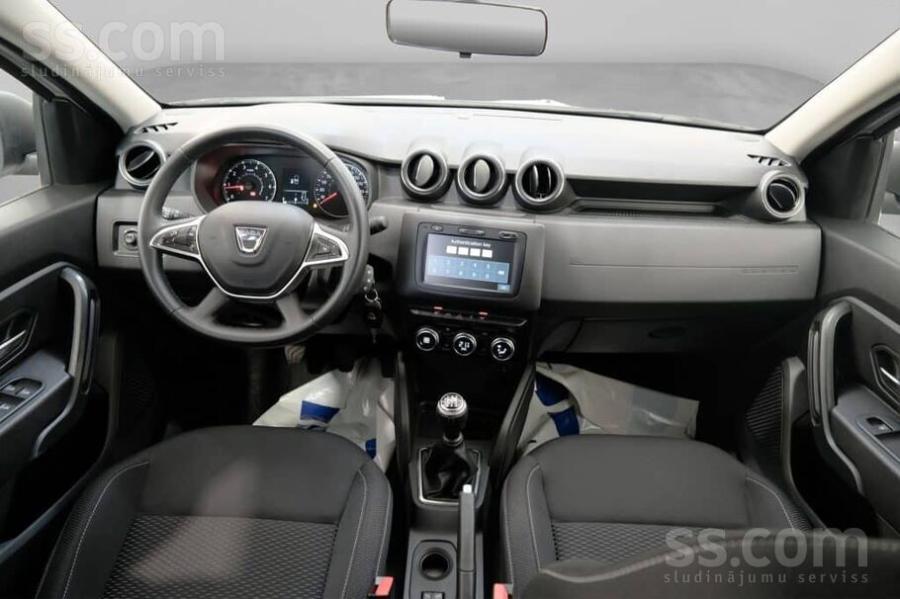White Dacia Duster 2019 in Riga, with an engine capacity of 1.60 L and mileage of 125 thousand km for 10590 €, photo 11 on AUTOMOTO.COM.LV