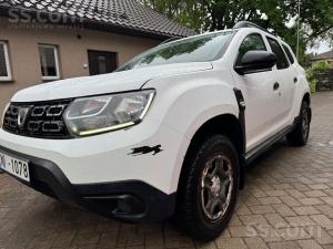 White Dacia Duster 2020 in Valmiera, with an engine capacity of 1.50 L and mileage of 221 thousand km for 8790 €, photo 4 on AUTOMOTO.COM.LV