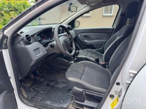 White Dacia Duster 2020 in Valmiera, with an engine capacity of 1.50 L and mileage of 221 thousand km for 8790 €, photo 11 on AUTOMOTO.COM.LV