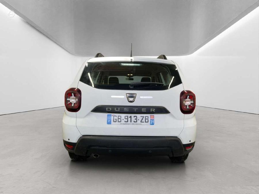 White Dacia Duster 2021 in Marijampole, with an engine capacity of 1.46 L and mileage of 180 thousand km for 13371 €, photo 5 on AUTOMOTO.COM.LV