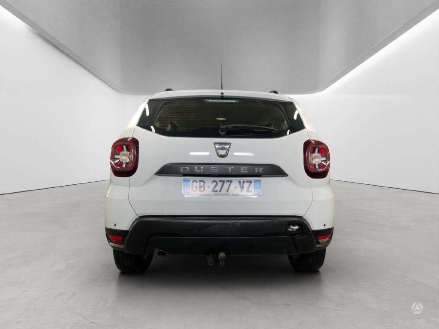 White Dacia Duster 2021 in Marijampole, with an engine capacity of 1.46 L and mileage of 185 thousand km for 13189 €, photo 5 on AUTOMOTO.COM.LV