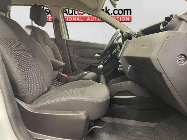 Белый Дачия Duster 2021 в Мариямполе, объемом двигателя 1.46 л и пробегом 185 тыс. км за 13189 €, фото 11 на AUTOMOTO.COM.LV