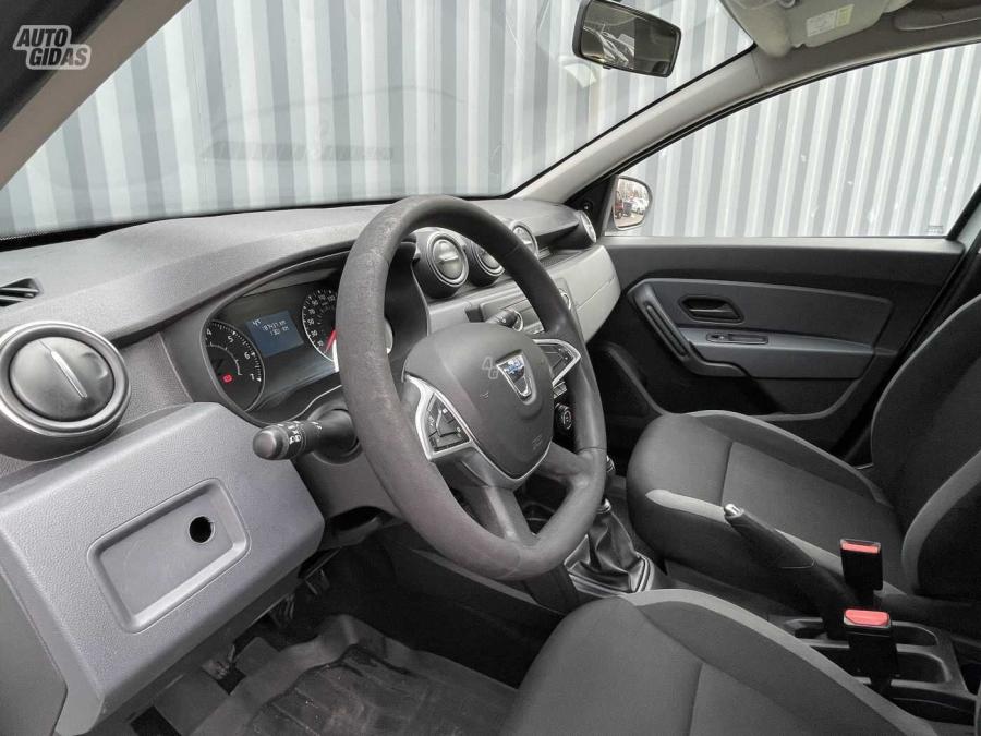 White Dacia Duster 2021 in Vilnius, with an engine capacity of 1.50 L and mileage of 188 thousand km for 8500 €, photo 12 on AUTOMOTO.COM.LV
