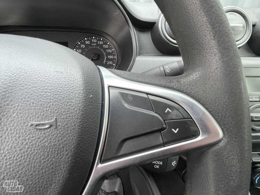 White Dacia Duster 2021 in Vilnius, with an engine capacity of 1.50 L and mileage of 188 thousand km for 8500 €, photo 15 on AUTOMOTO.COM.LV