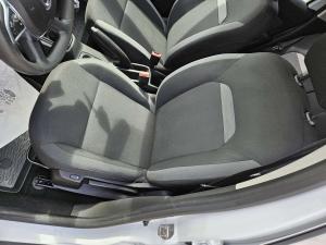 White Dacia Duster 2021 in Vilnius, with an engine capacity of 1.00 L and mileage of 68 thousand km for 7555 €, photo 11 on AUTOMOTO.COM.LV