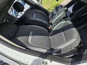 White Dacia Duster 2021 in Vilnius, with an engine capacity of 1.00 L and mileage of 68 thousand km for 7555 €, photo 20 on AUTOMOTO.COM.LV