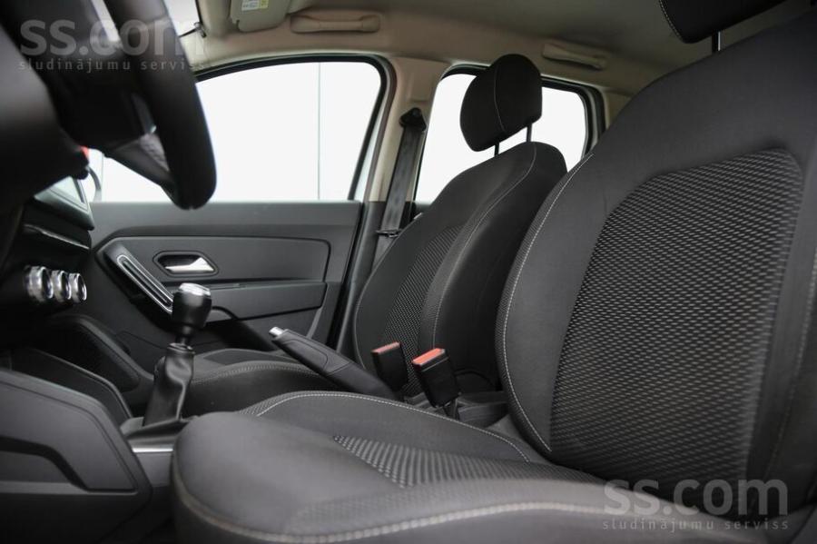 Белый Дачия Duster 2021 в Рига, объемом двигателя 1.50 л и пробегом 216 тыс. км за 8995 €, фото 12 на AUTOMOTO.COM.LV
