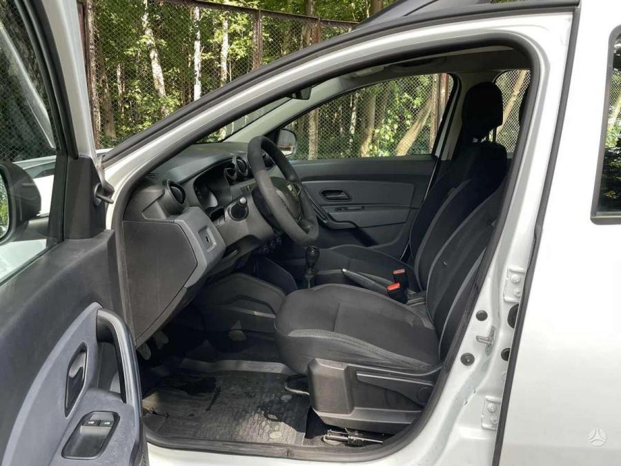 Balts Dacia Duster 2021 Viļņa, ar dzinēja tilpumu 1.46 L un nobraukumu 151 tūkst. km par 8500 €, foto 11 vietnē AUTOMOTO.COM.LV