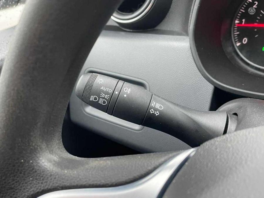 White Dacia Duster 2021 in Ukmerge, with an engine capacity of 1.00 L and mileage of 93 thousand km for 6900 €, photo 16 on AUTOMOTO.COM.LV