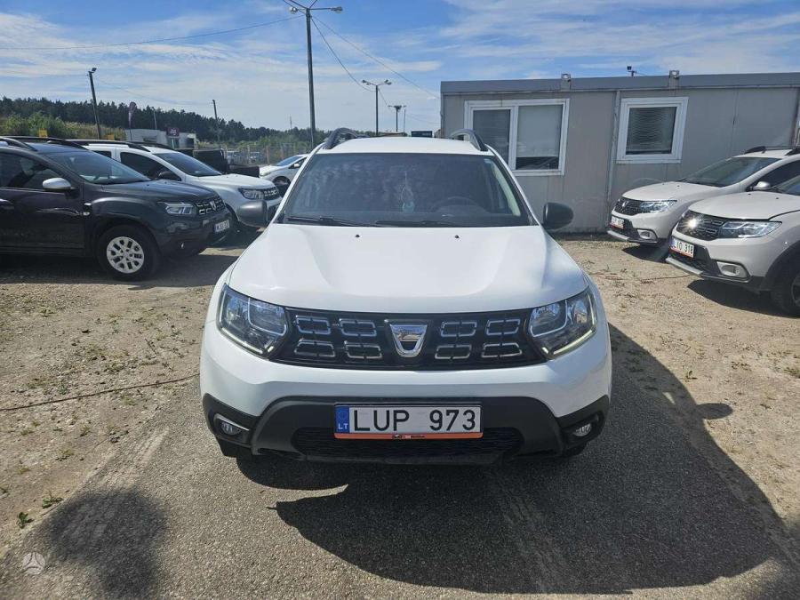White Dacia Duster 2021 in Vilnius, with an engine capacity of 0.99 L and mileage of 120 thousand km for 7777 €, photo 3 on AUTOMOTO.COM.LV