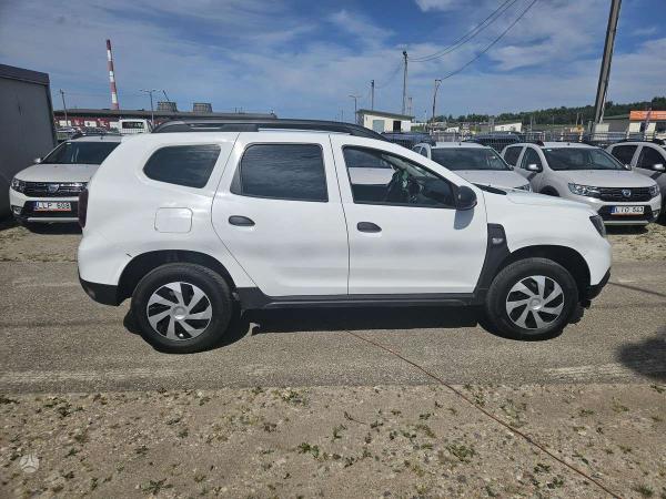 Dacia Duster 2021 Viļņa vietnē Balts Dacia Duster 2021 Viļņa, ar dzinēja tilpumu 0.99 L un nobraukumu 120 tūkst. km par 7777 €, foto 9 vietnē AUTOMOTO.COM.LV