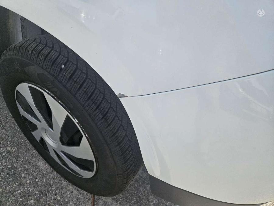 White Dacia Duster 2021 in Vilnius, with an engine capacity of 0.99 L and mileage of 120 thousand km for 7777 €, photo 13 on AUTOMOTO.COM.LV