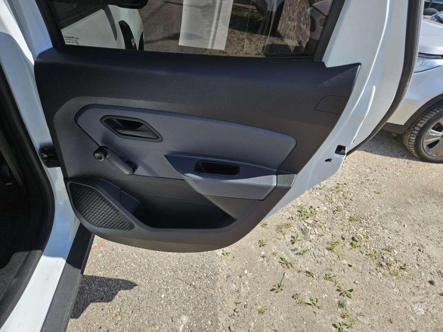 White Dacia Duster 2021 in Vilnius, with an engine capacity of 0.99 L and mileage of 120 thousand km for 7777 €, photo 24 on AUTOMOTO.COM.LV
