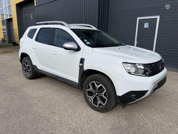 White Dacia Duster 2021 in Alytus, with an engine capacity of 1.46 L and mileage of 133 thousand km for 8950 €, photo 4 on AUTOMOTO.COM.LV