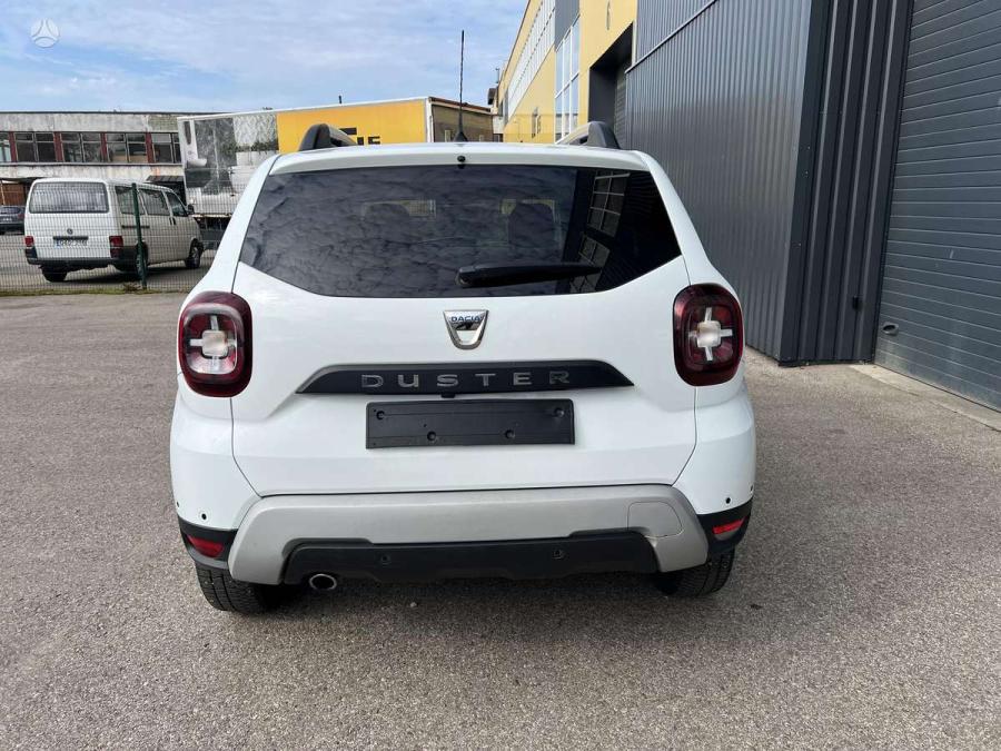 White Dacia Duster 2021 in Alytus, with an engine capacity of 1.46 L and mileage of 133 thousand km for 8950 €, photo 7 on AUTOMOTO.COM.LV