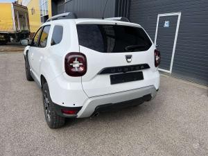 White Dacia Duster 2021 in Alytus, with an engine capacity of 1.46 L and mileage of 133 thousand km for 8950 €, photo 8 on AUTOMOTO.COM.LV
