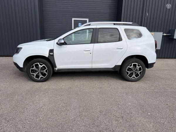 White Dacia Duster 2021 in Alytus, with an engine capacity of 1.46 L and mileage of 133 thousand km for 8950 €, photo 10 on AUTOMOTO.COM.LV