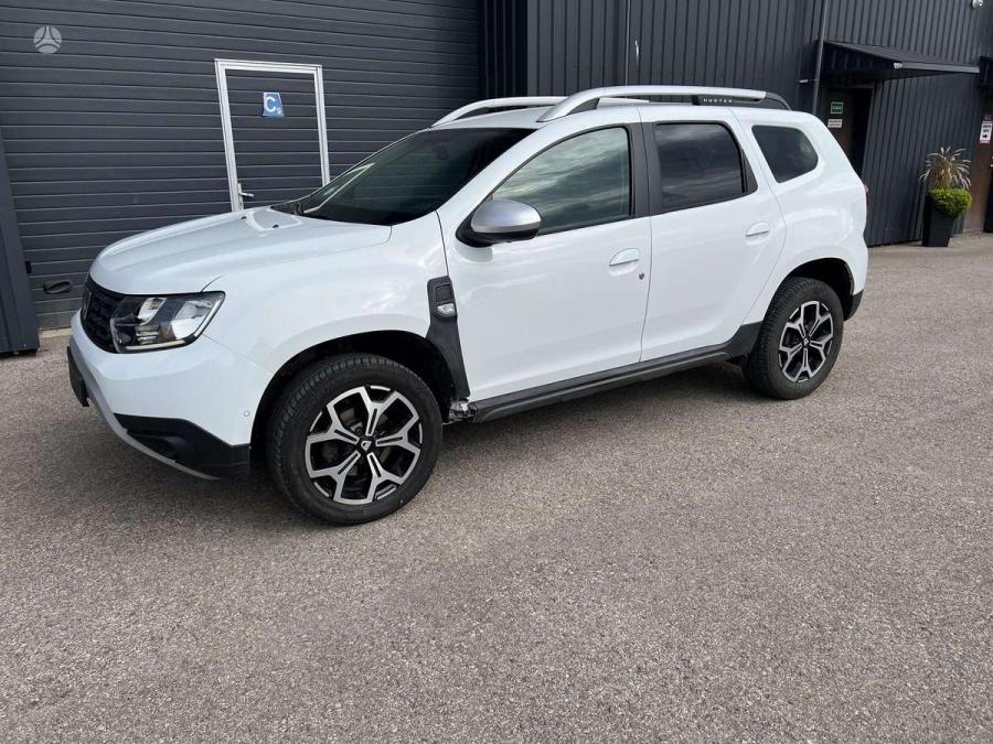 White Dacia Duster 2021 in Alytus, with an engine capacity of 1.46 L and mileage of 133 thousand km for 8950 €, photo 11 on AUTOMOTO.COM.LV