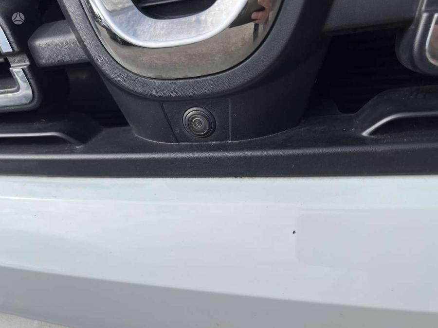 White Dacia Duster 2021 in Alytus, with an engine capacity of 1.46 L and mileage of 133 thousand km for 8950 €, photo 15 on AUTOMOTO.COM.LV