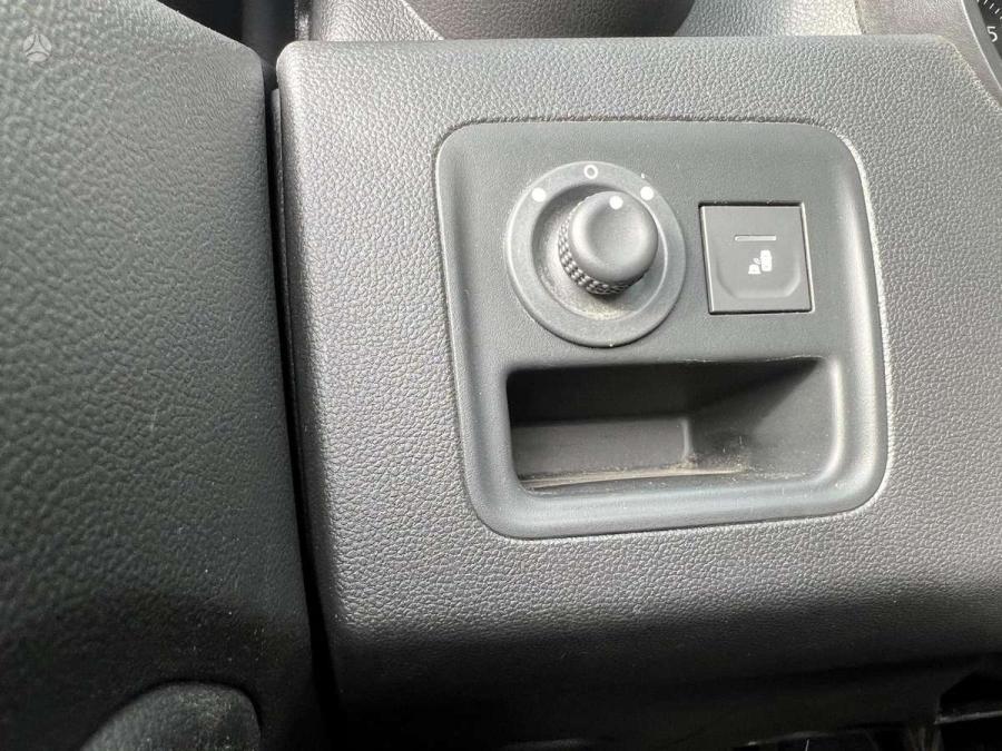 White Dacia Duster 2021 in Alytus, with an engine capacity of 1.46 L and mileage of 133 thousand km for 8950 €, photo 20 on AUTOMOTO.COM.LV