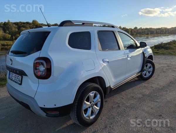 Balts Dacia Duster 2021 Daugavpils, ar dzinēja tilpumu 1.50 L un nobraukumu 90 tūkst. km par 13200 €, foto 4 vietnē AUTOMOTO.COM.LV