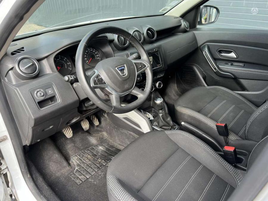 Balts Dacia Duster 2021 Alīta, ar dzinēja tilpumu 1.46 L un nobraukumu 133 tūkst. km par 7999 €, foto 18 vietnē AUTOMOTO.COM.LV