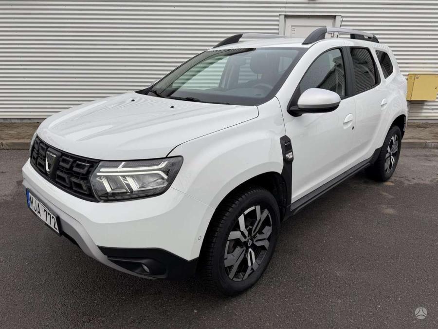 White Dacia Duster 2022 in Vilnius, with an engine capacity of 1.46 L and mileage of 47 thousand km for 16950 €, photo 1 on AUTOMOTO.COM.LV