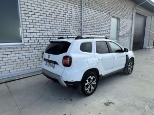 White Dacia Duster 2022 in Kaunas, with an engine capacity of 1.50 L and mileage of 52 thousand km for 10500 €, photo 2 on AUTOMOTO.COM.LV