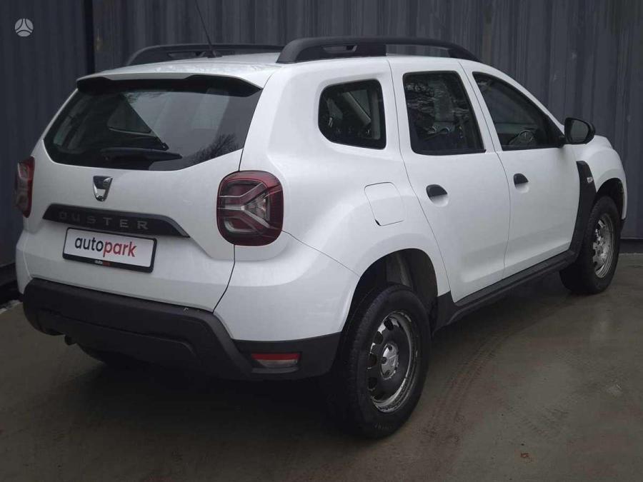 White Dacia Duster 2022 in Vilnius, with an engine capacity of 1.00 L and mileage of 100 thousand km for 8900 €, photo 3 on AUTOMOTO.COM.LV