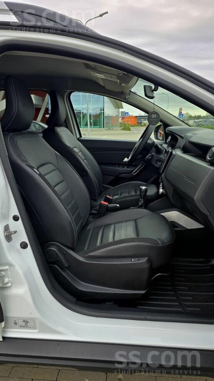 Balts Dacia Duster 2022 Rēzekne, ar dzinēja tilpumu 1.00 L un nobraukumu 137 tūkst. km par 10500 €, foto 13 vietnē AUTOMOTO.COM.LV