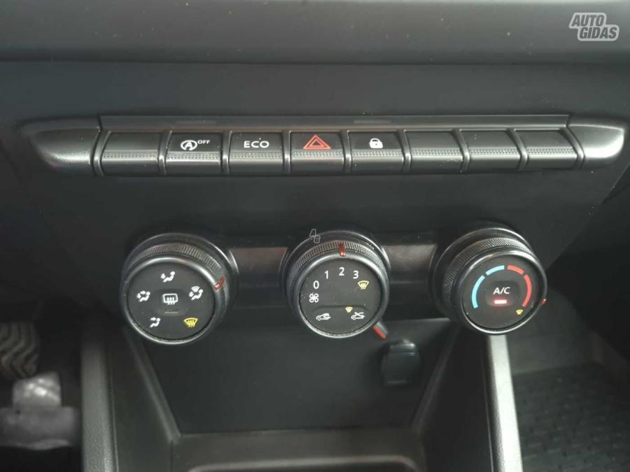 White Dacia Duster 2022 in Vilnius, with an engine capacity of 1.00 L and mileage of 100 thousand km for 8900 €, photo 15 on AUTOMOTO.COM.LV