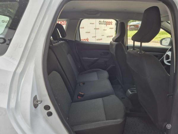 Balts Dacia Duster 2022 Viļņa, ar dzinēja tilpumu 1.00 L un nobraukumu 174 tūkst. km par 6500 €, foto 4 vietnē AUTOMOTO.COM.LV