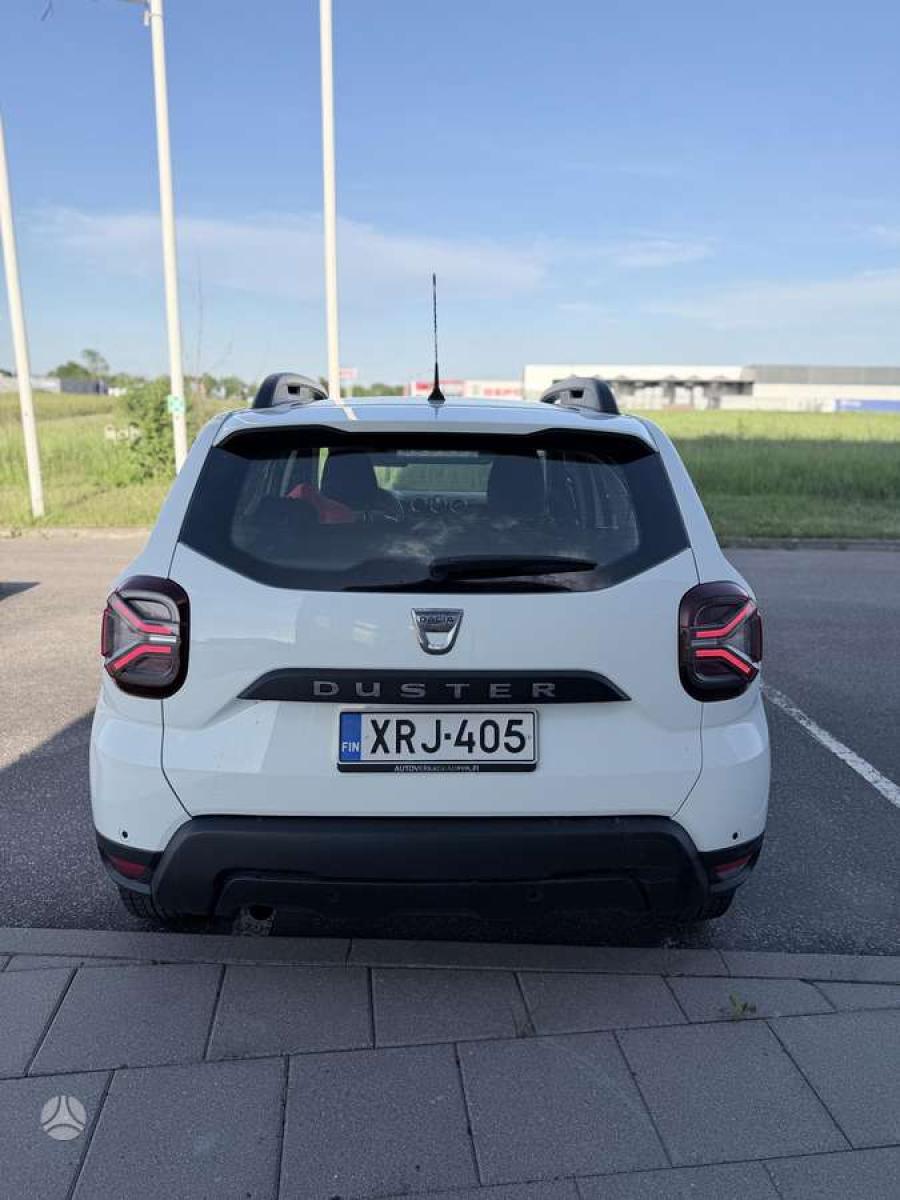 White Dacia Duster 2022 in Vilnius, with an engine capacity of 1.30 L and mileage of 115 thousand km for 11999 €, photo 6 on AUTOMOTO.COM.LV