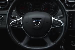 White Dacia Duster 2022 in Ventspils, with an engine capacity of 1.00 L and mileage of 97 thousand km for 12050 €, photo 18 on AUTOMOTO.COM.LV