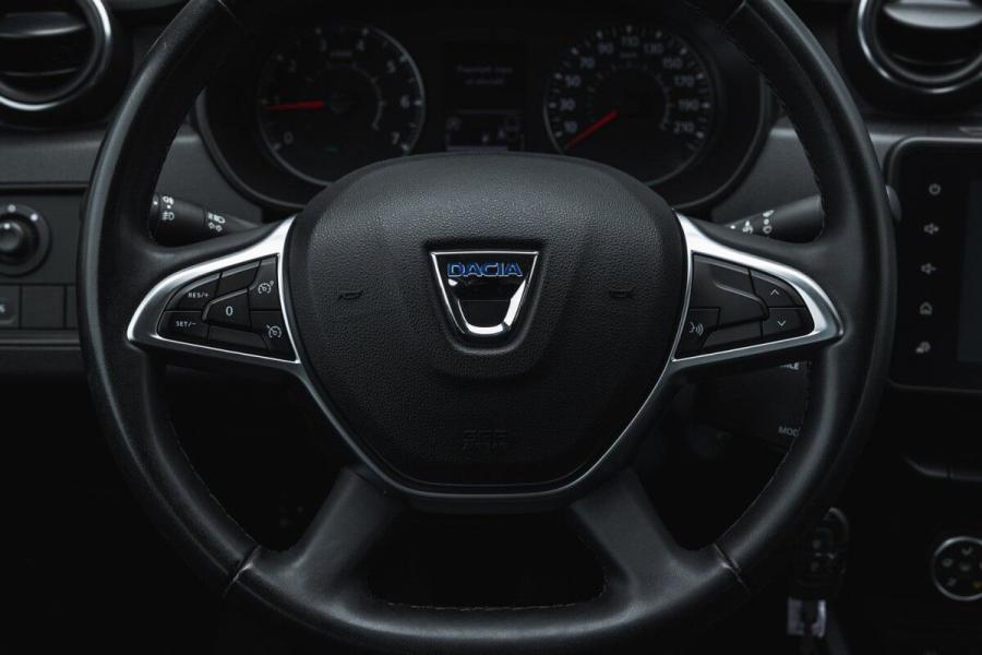 White Dacia Duster 2022 in Ventspils, with an engine capacity of 1.00 L and mileage of 97 thousand km for 12050 €, photo 18 on AUTOMOTO.COM.LV