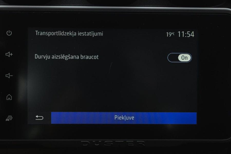 White Dacia Duster 2022 in Ventspils, with an engine capacity of 1.00 L and mileage of 97 thousand km for 12050 €, photo 27 on AUTOMOTO.COM.LV