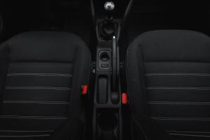 White Dacia Duster 2022 in Ventspils, with an engine capacity of 1.00 L and mileage of 97 thousand km for 12050 €, photo 30 on AUTOMOTO.COM.LV