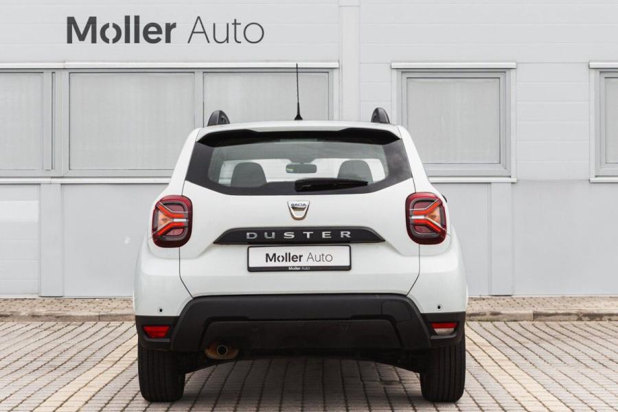 White Dacia Duster 2022 in Ventspils, with an engine capacity of 1.00 L and mileage of 97 thousand km for 12050 €, photo 5 on AUTOMOTO.COM.LV