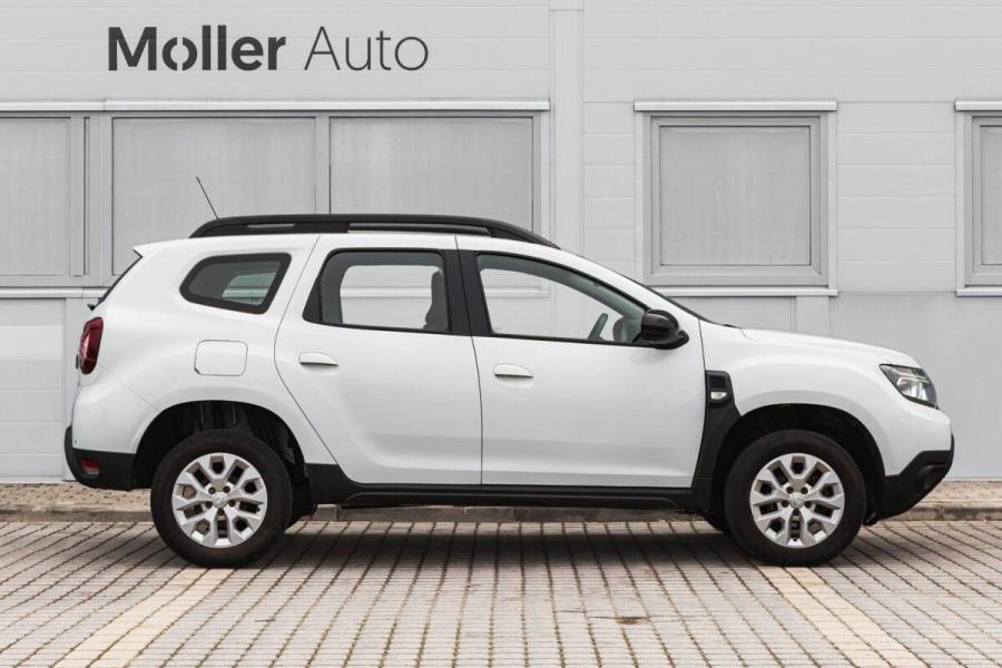 White Dacia Duster 2022 in Ventspils, with an engine capacity of 1.00 L and mileage of 97 thousand km for 12050 €, photo 7 on AUTOMOTO.COM.LV