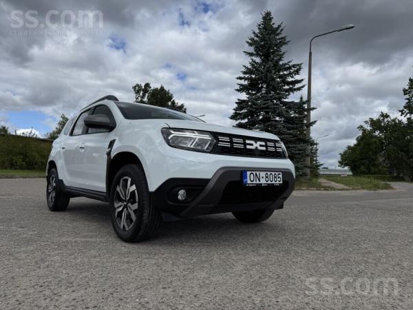 Balts Dacia Duster 2023 Cēsis, ar dzinēja tilpumu 1.30 L un nobraukumu 0 tūkst. km par 15900 €, foto 1 vietnē AUTOMOTO.COM.LV