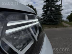 White Dacia Duster 2023 in Cesis, with an engine capacity of 1.30 L and mileage of 0 thousand km for 15900 €, photo 13 on AUTOMOTO.COM.LV