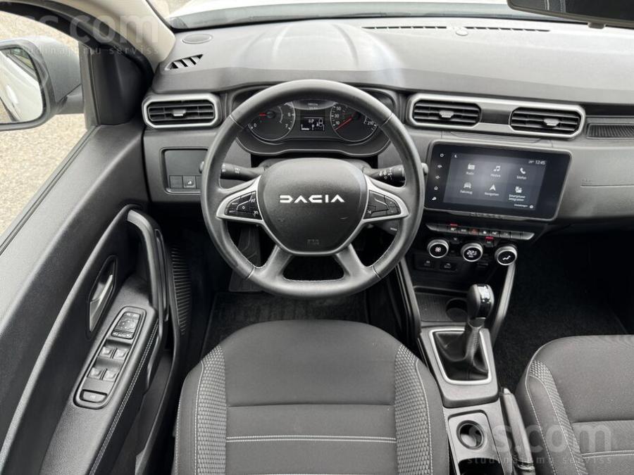 White Dacia Duster 2023 in Cesis, with an engine capacity of 1.30 L and mileage of 0 thousand km for 15900 €, photo 20 on AUTOMOTO.COM.LV