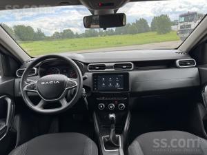 White Dacia Duster 2023 in Cesis, with an engine capacity of 1.30 L and mileage of 0 thousand km for 15900 €, photo 21 on AUTOMOTO.COM.LV