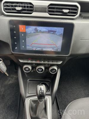 White Dacia Duster 2023 in Cesis, with an engine capacity of 1.30 L and mileage of 0 thousand km for 15900 €, photo 34 on AUTOMOTO.COM.LV