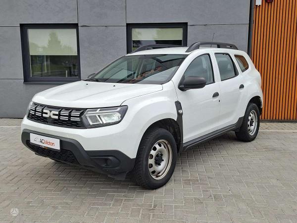 White Dacia Duster 2023 in Vilnius, with an engine capacity of 1.00 L and mileage of 51 thousand km for 11400 €, photo 1 on AUTOMOTO.COM.LV