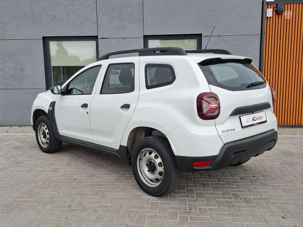 White Dacia Duster 2023 in Vilnius, with an engine capacity of 1.00 L and mileage of 51 thousand km for 11400 €, photo 3 on AUTOMOTO.COM.LV
