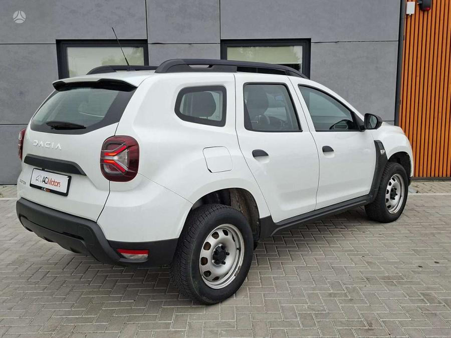 Белый Дачия Duster 2023 в Вильнюс, объемом двигателя 1.00 л и пробегом 51 тыс. км за 11400 €, фото 5 на AUTOMOTO.COM.LV